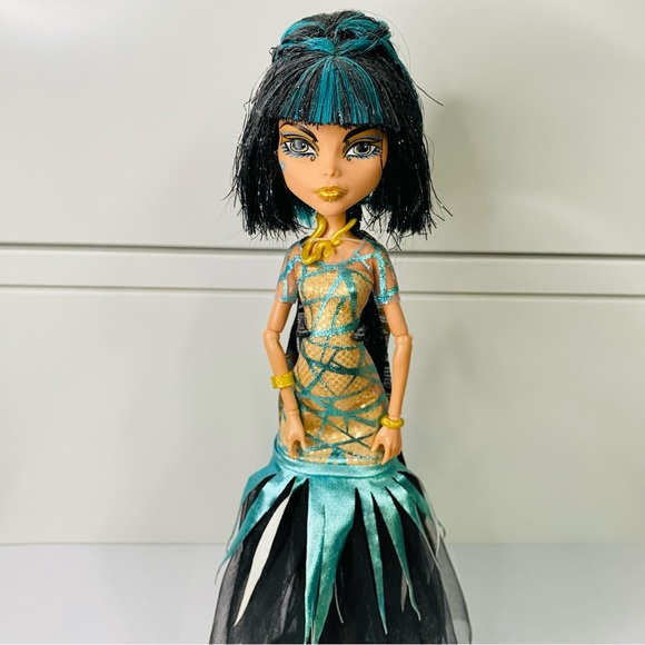 Toys | Monster High Ghouls Rule Cleo De Nile Mattel Doll | Poshmark